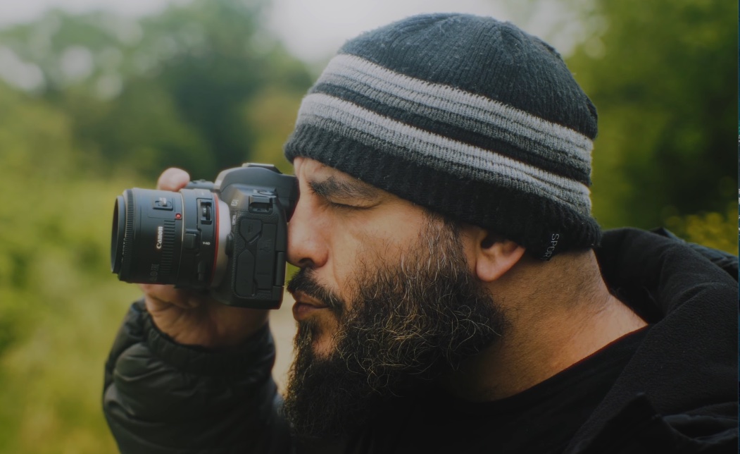 Canon R50 vs R50V: Which One Should You Buy? - Fulaan Creative